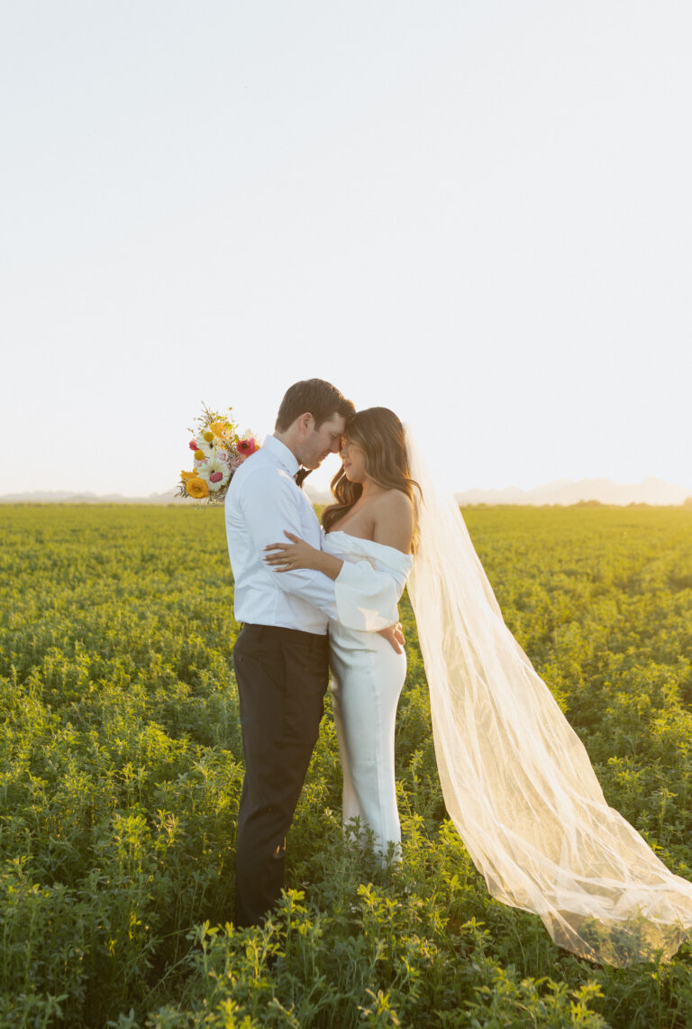 Must Have Bride & Groom Wedding Photos - jaidynmichele.com