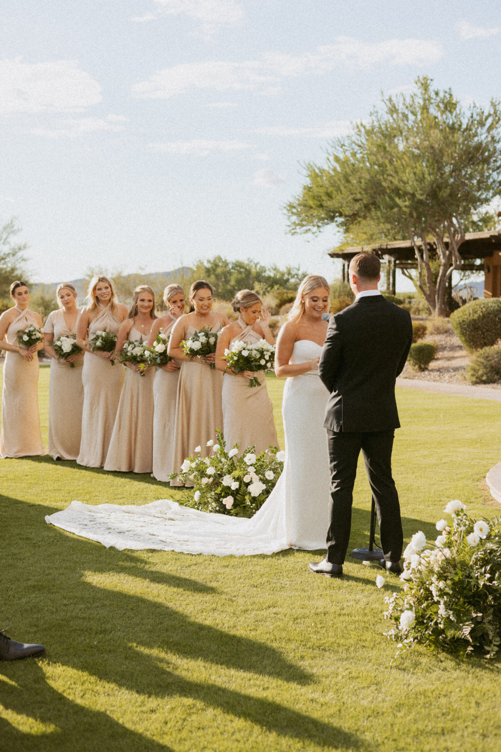 Perfect Wedding Day Timeline | How To Guide - jaidynmichele.com